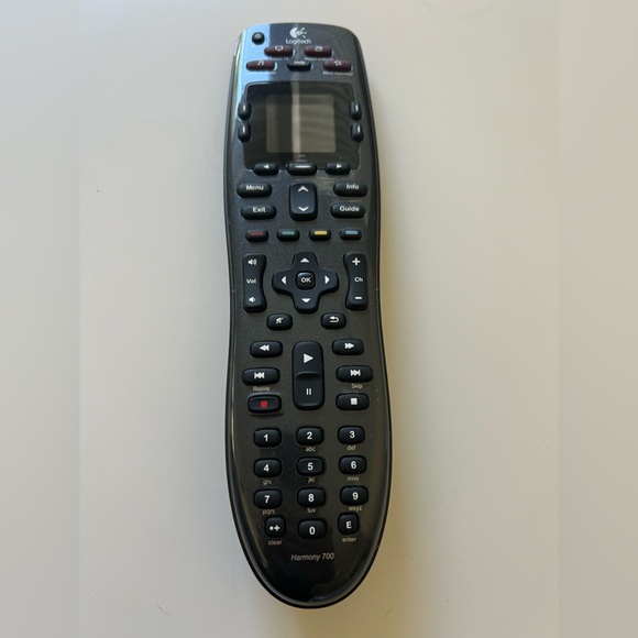 Logitech | Other | Logitech Harmony 70 Color Screen Universal ...